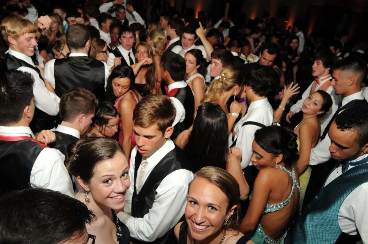 Glamor rules at Danbury prom