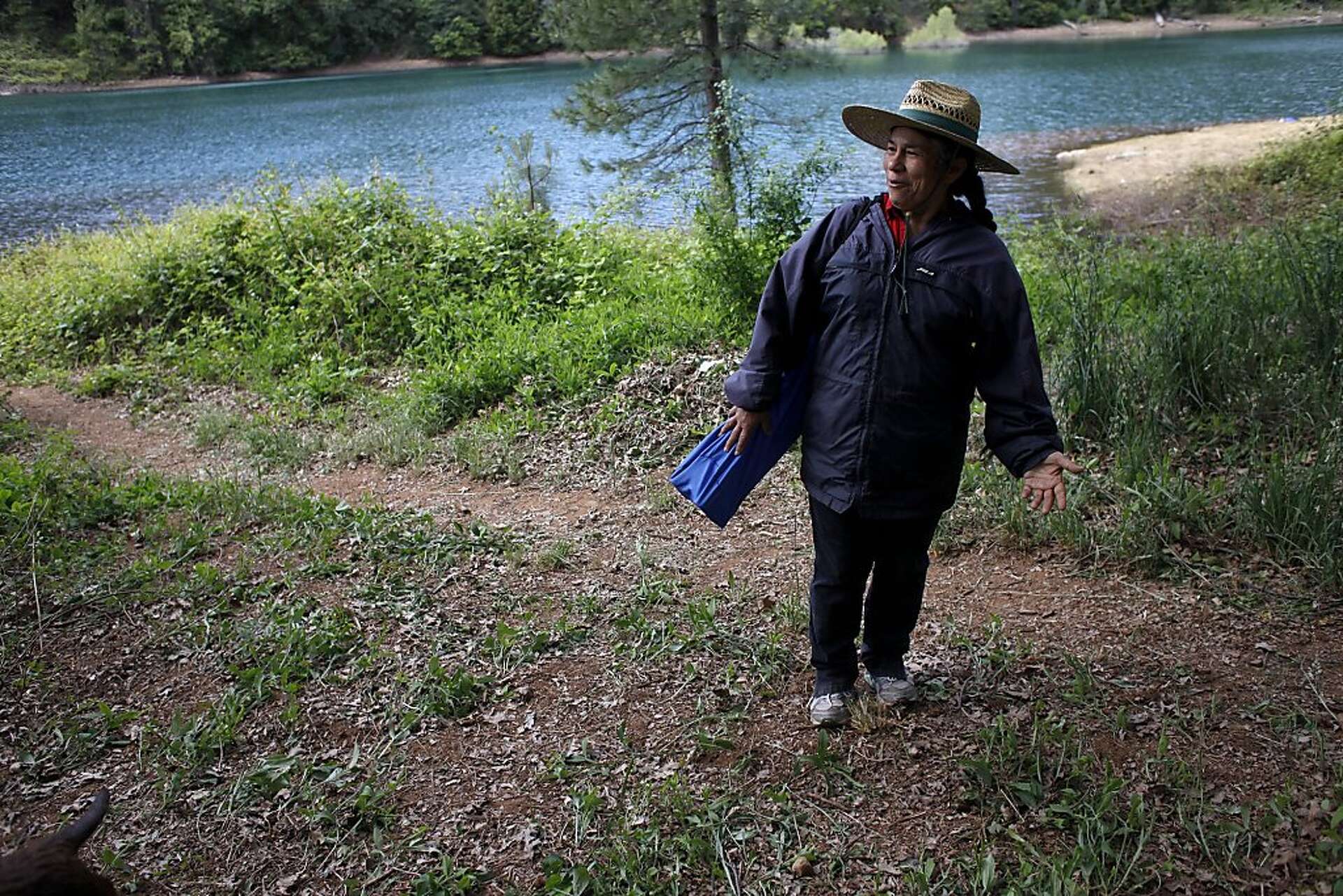 Winnemem Wintu tribe stages war dance as protest