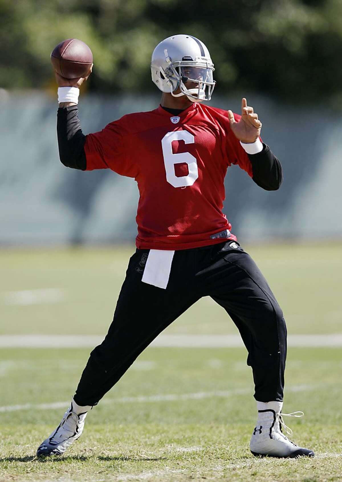 Terrelle Pryor taking positive steps with Raiders