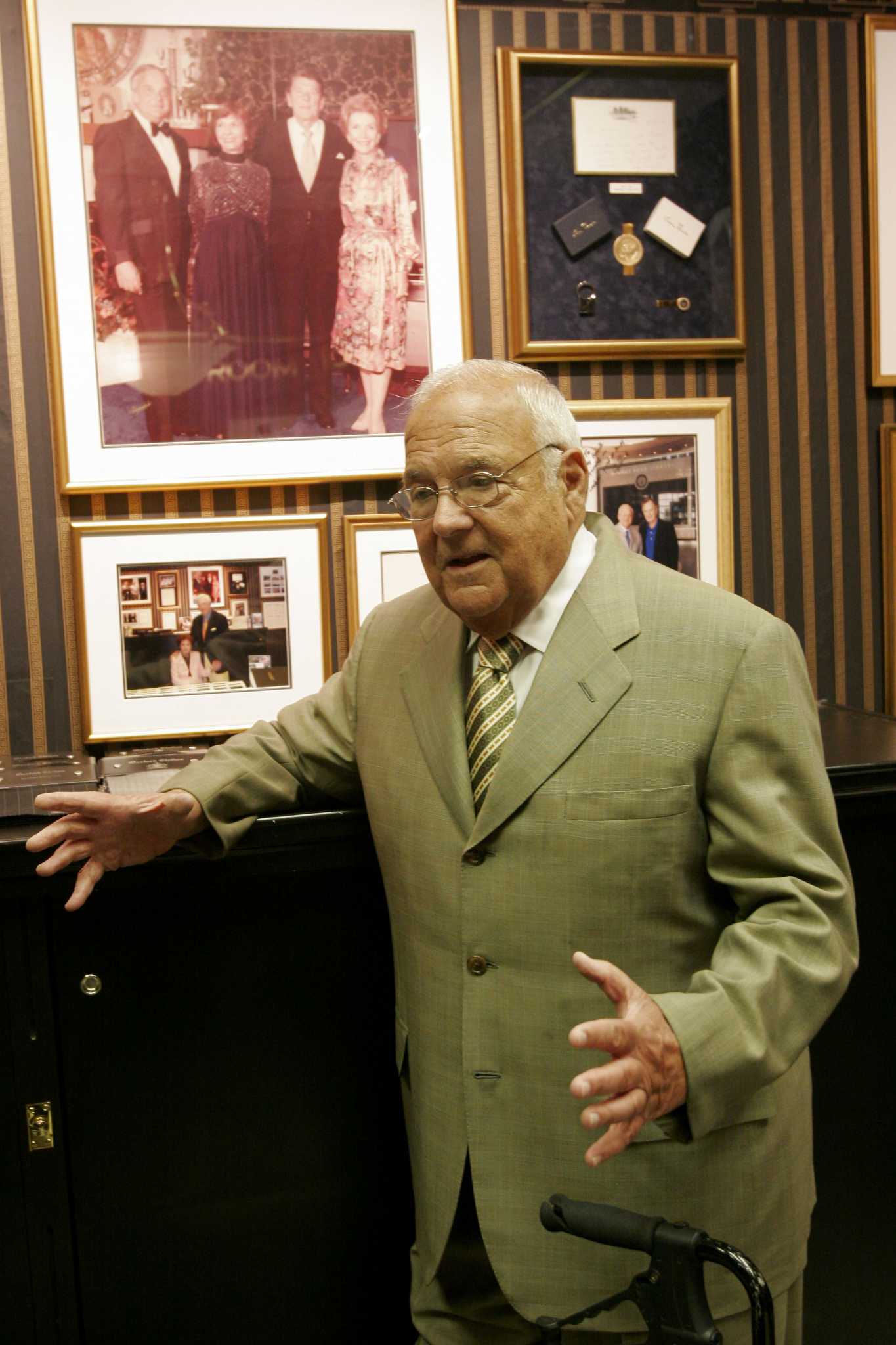 Houston retail icon Wiesenthal dies at 84