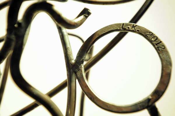 An art made of substance and shadows