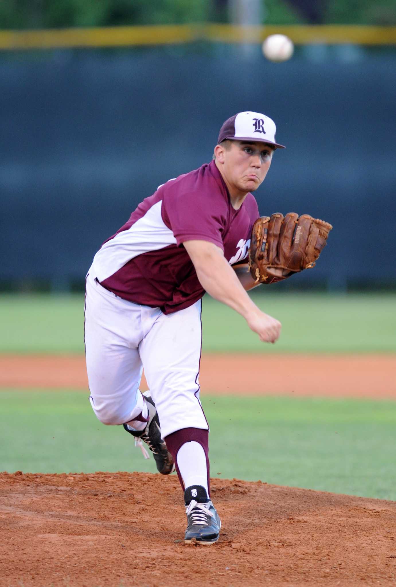 Baseball: Reagan enjoys unbeaten District 21-4A season