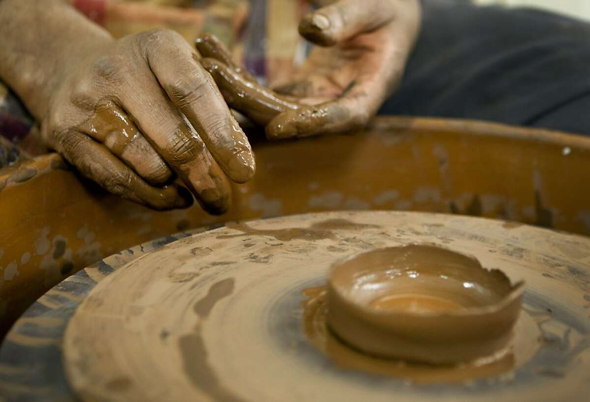 Tenderloin arts program has workshops, open studio