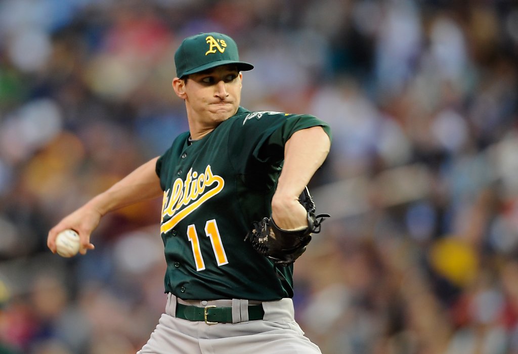 Fuentes allows walk-off homer as Twins beat A's 3-2