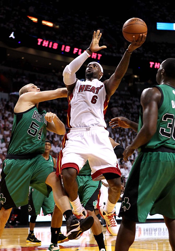 Heat rallies from 15 points down to beat Celtics