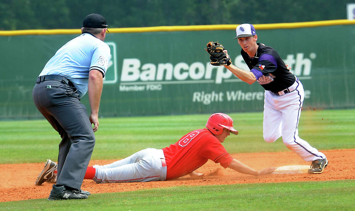 Summer leagues give college players pro-like experience