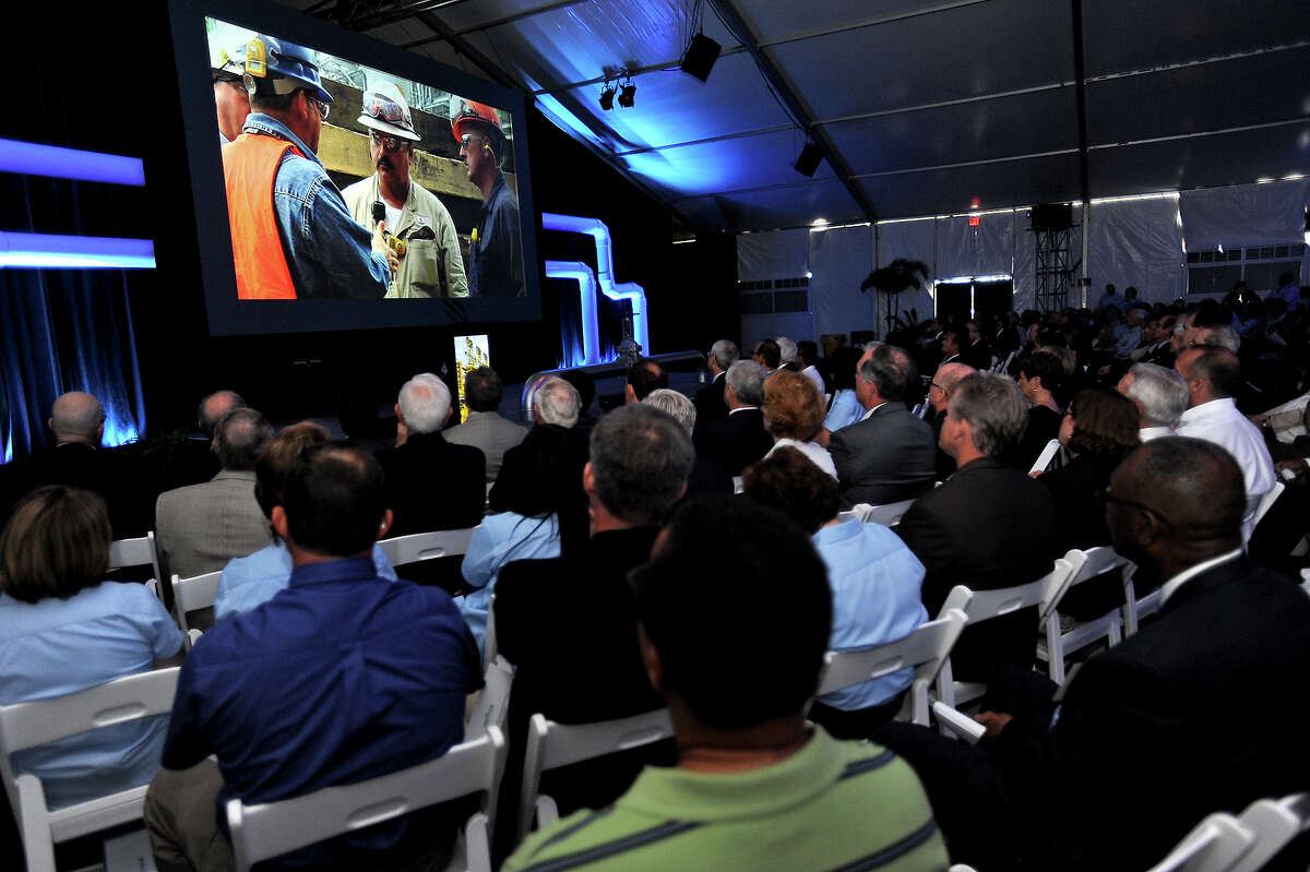 Motiva Port Arthur opens biggest U.S. refinery