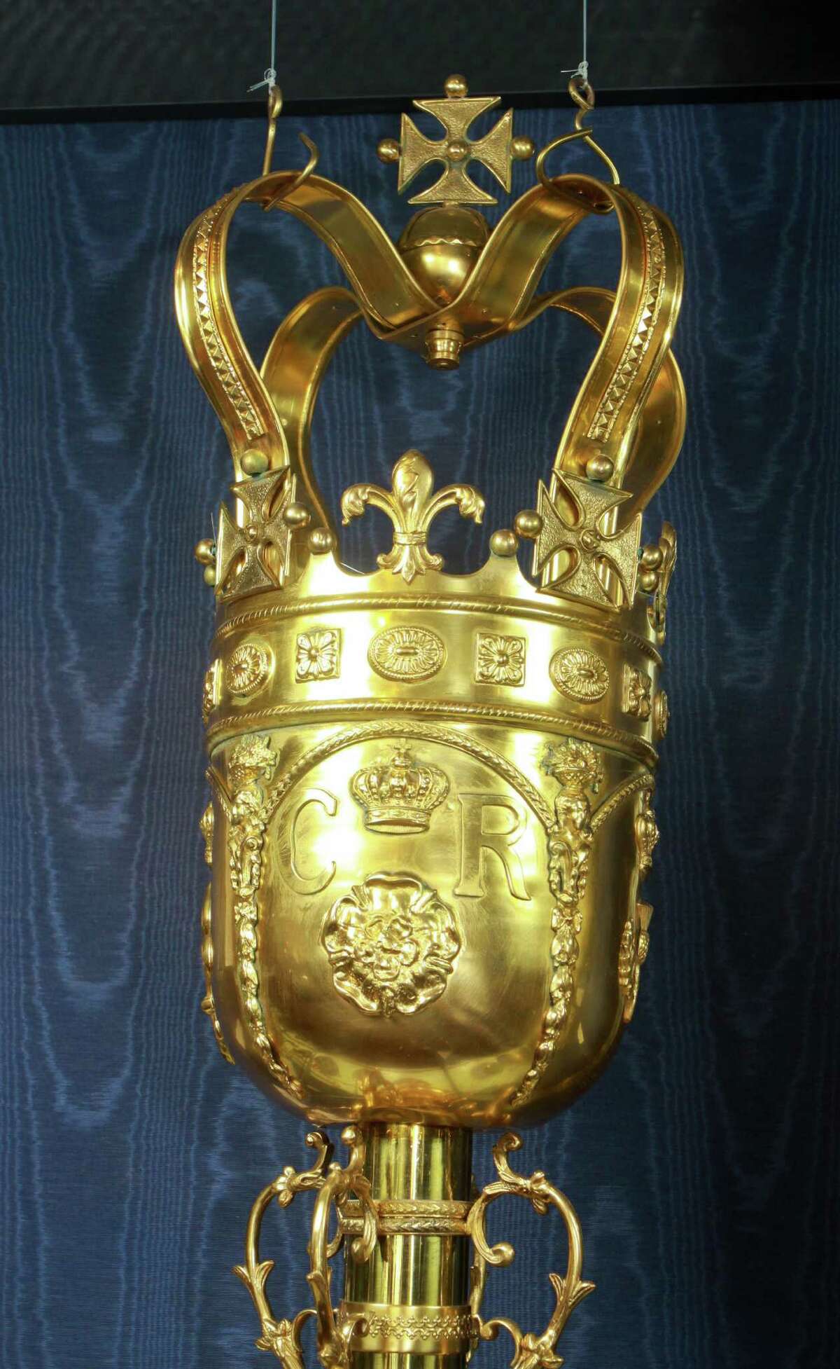 Houston jeweler's sparkling tribute