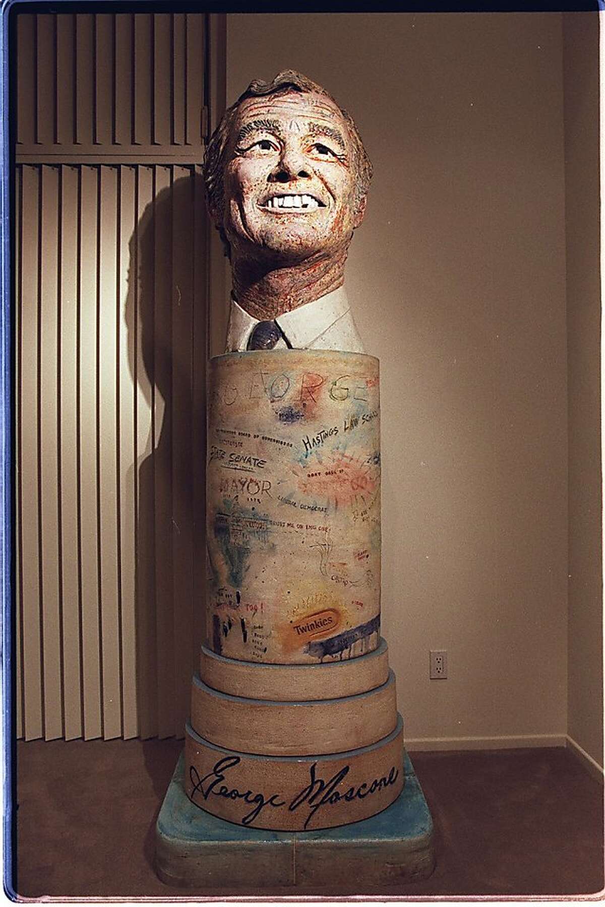 SFMOMA to display divisive George Moscone bust