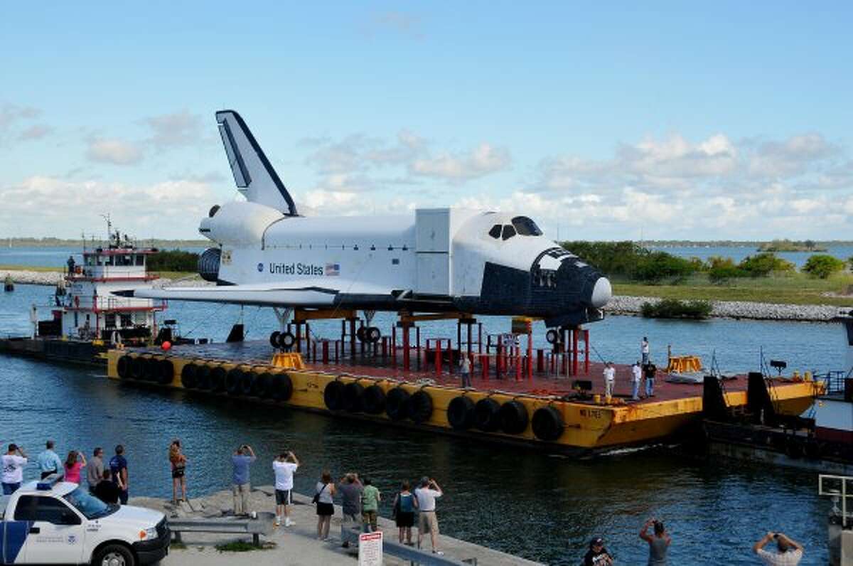 Shuttle replica arrives amid fanfare
