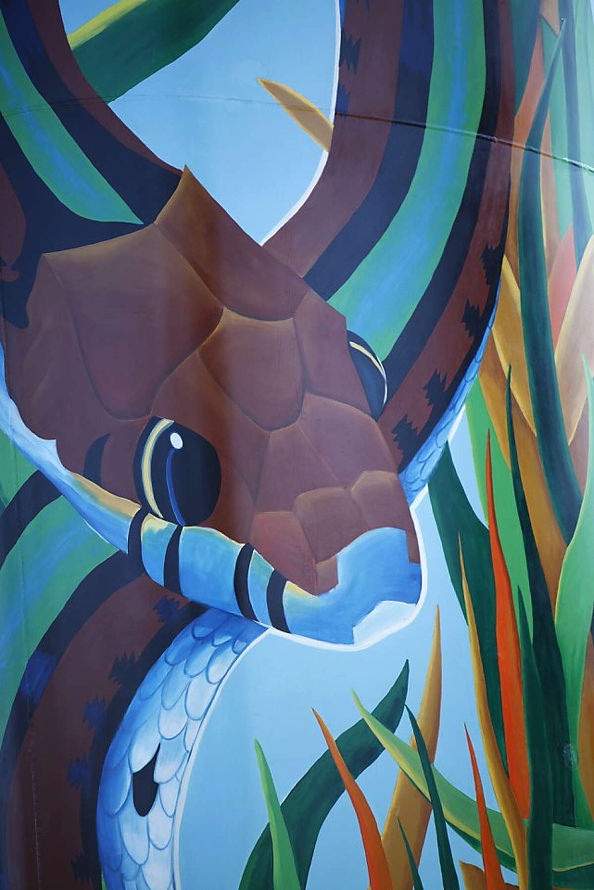 Teen's mural brightens pillar at Hwy. 101, I-280