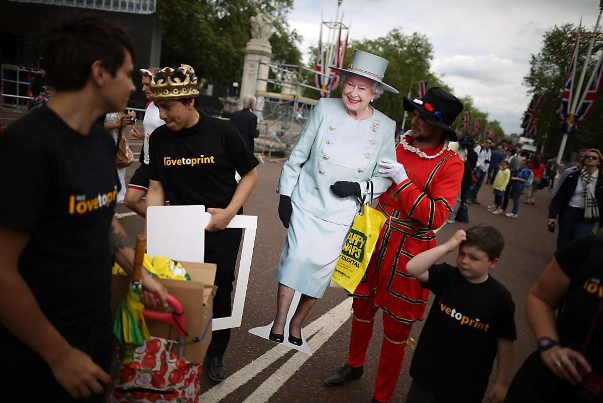 Britain celebrates Queen Elizabeth II's 60 years