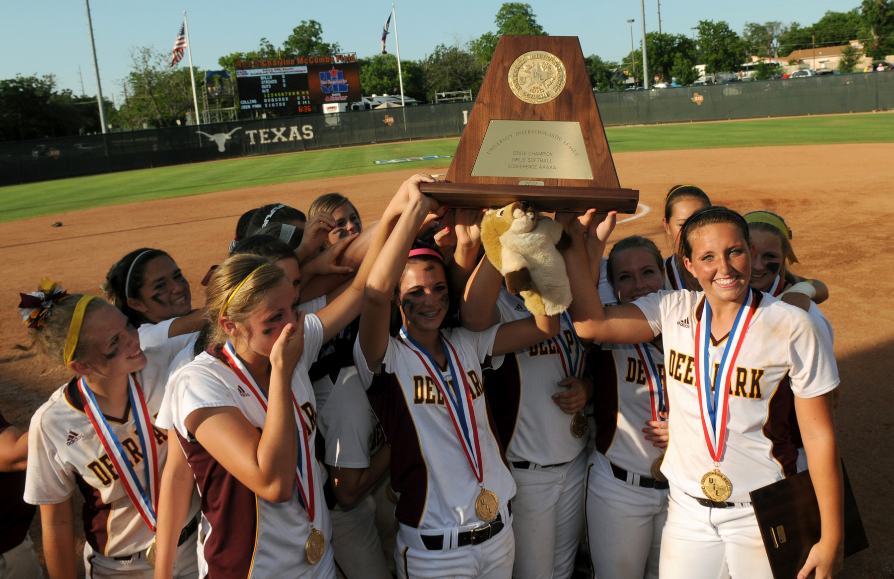 Deer Park tops Klein Collins to claim 5A softball title