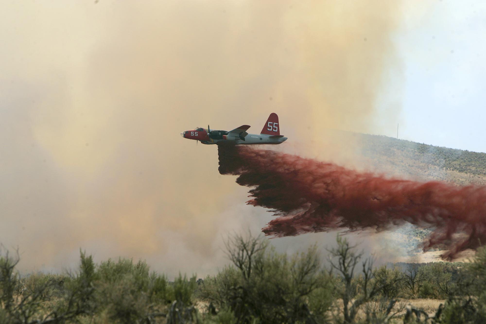 2 pilots die as firefighting plane crashes in Utah