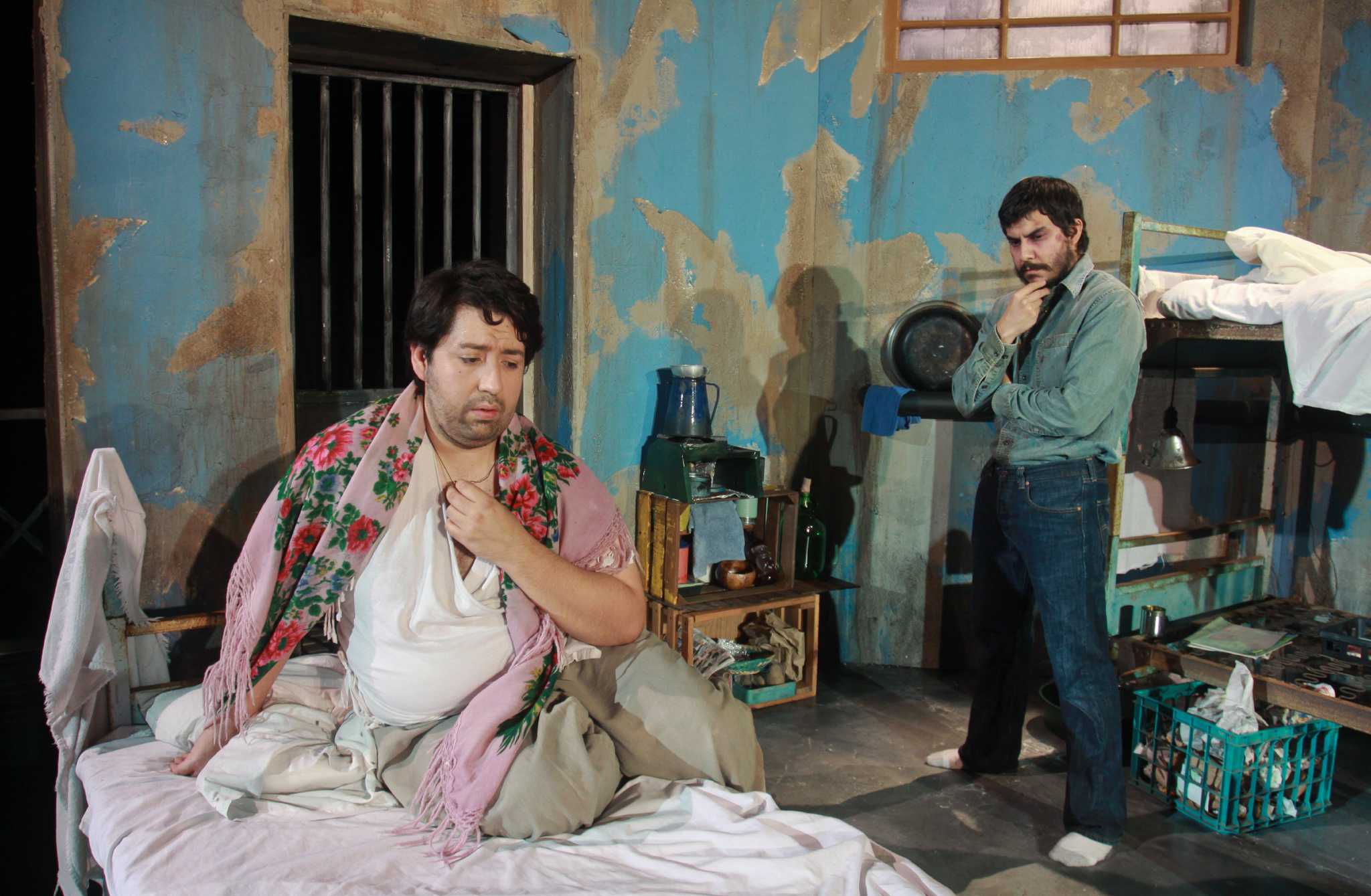 Inmates find escape in compassionate 'Kiss'