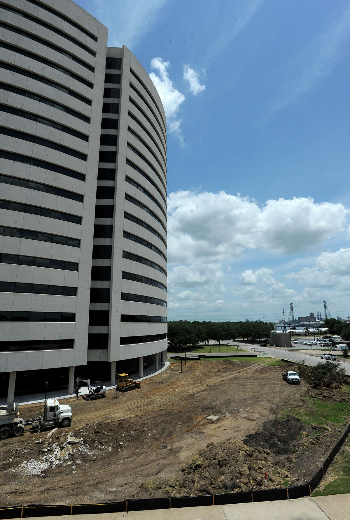 Edison Plaza gets new front and more