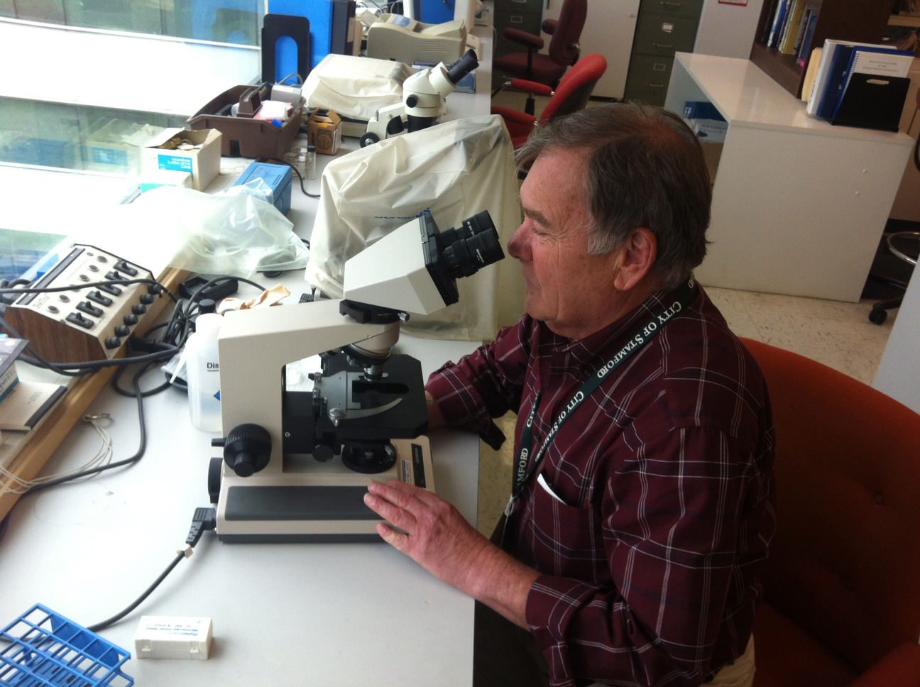 Health lab director retires after 40 years in Stamford