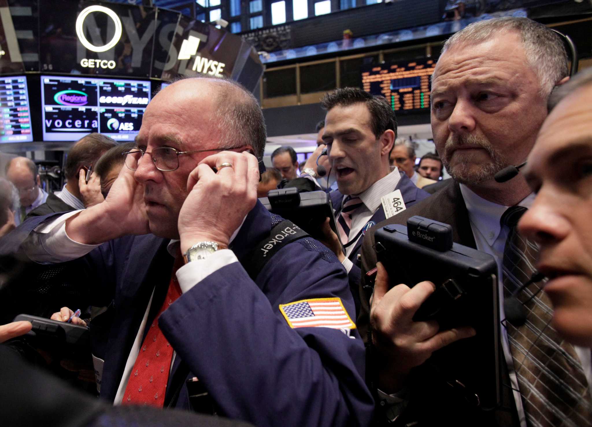 Stock market posts best week of 2012