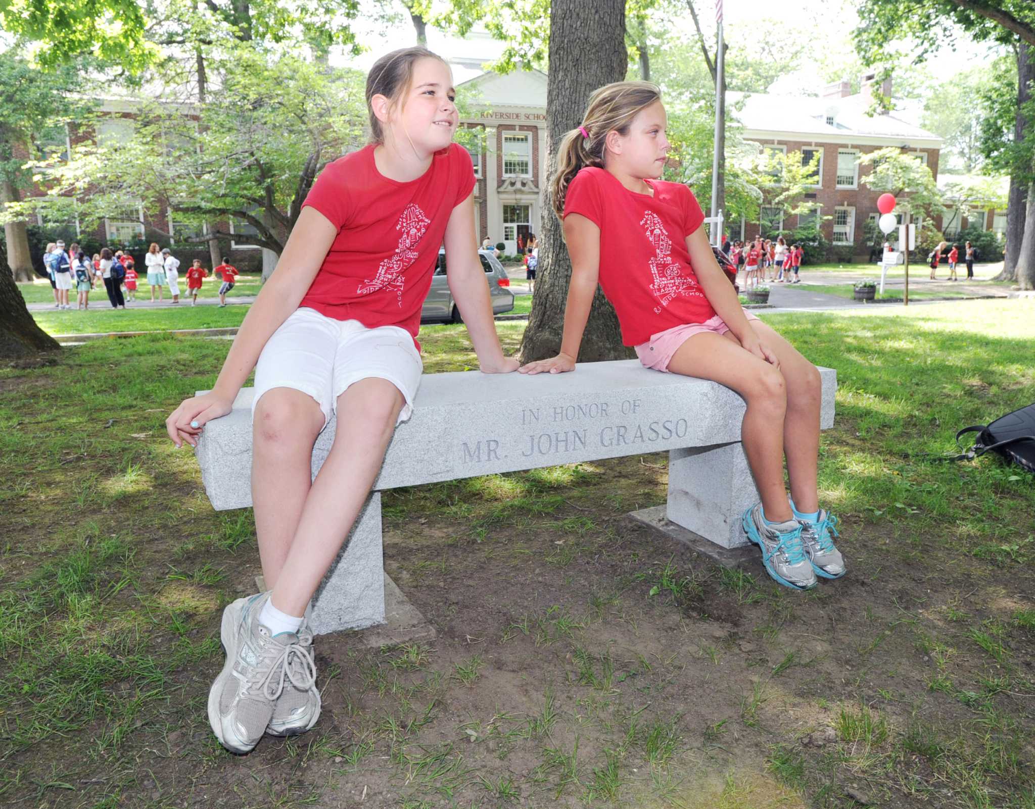 Community bids farewell to Riverside principal