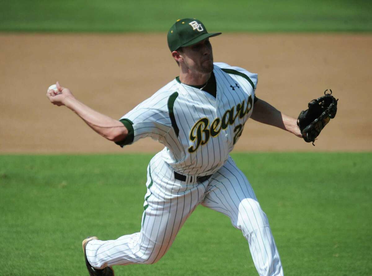 Baylor zeros in on first CWS berth in seven years