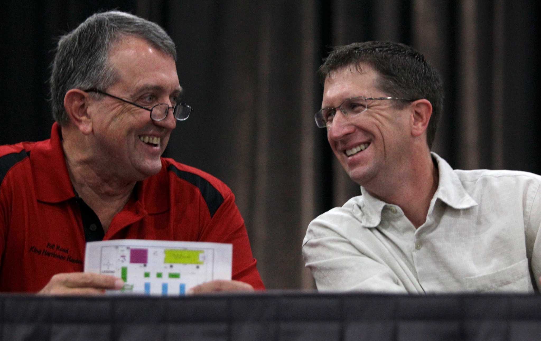 Former hurricane center director joins Channel 2