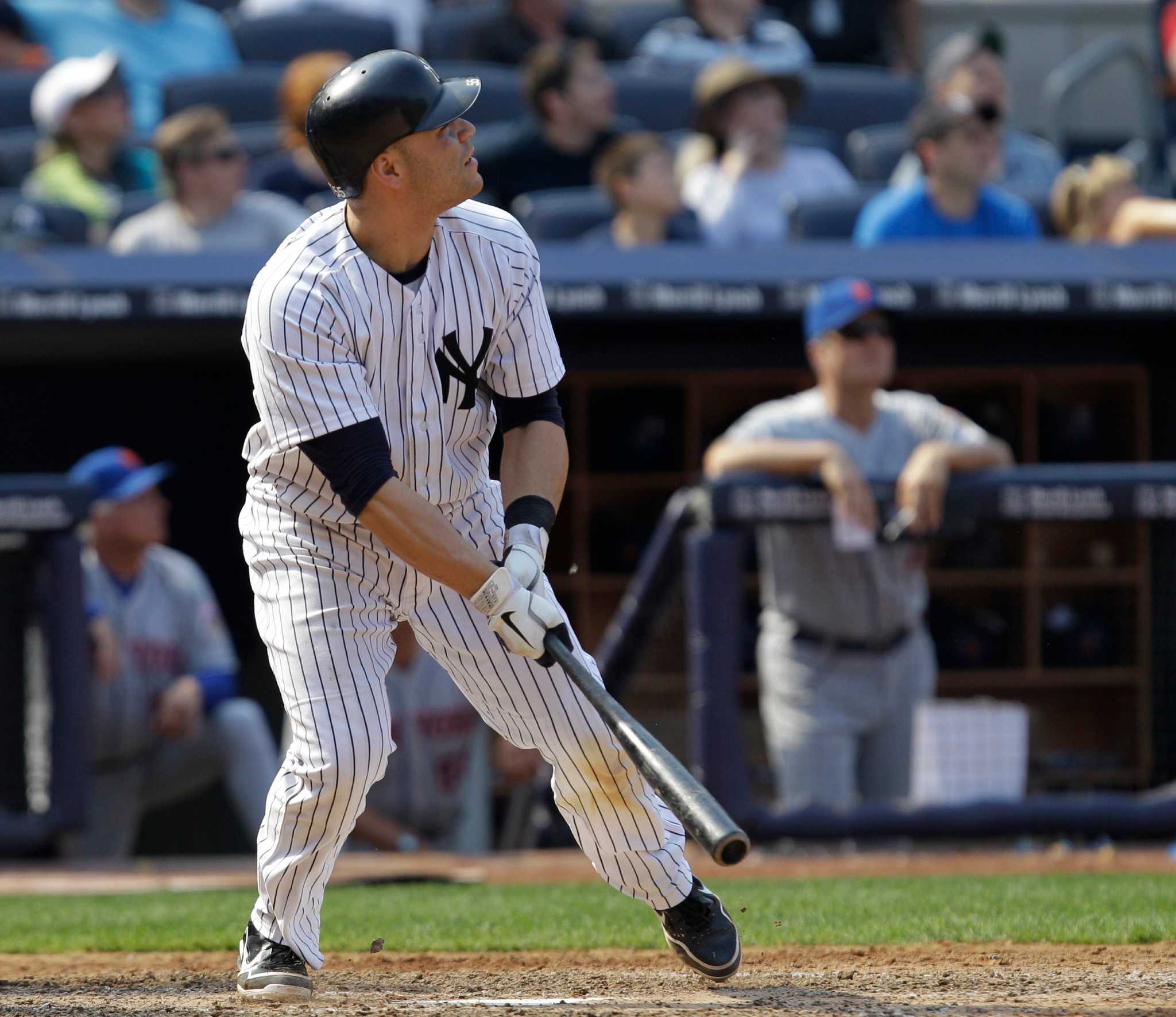 Martin leads Yanks to Subway sweep of Mets