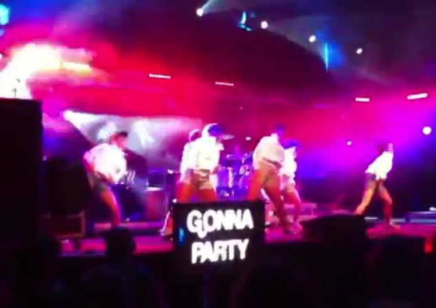 Microsoft apologizes for naughty dance routine