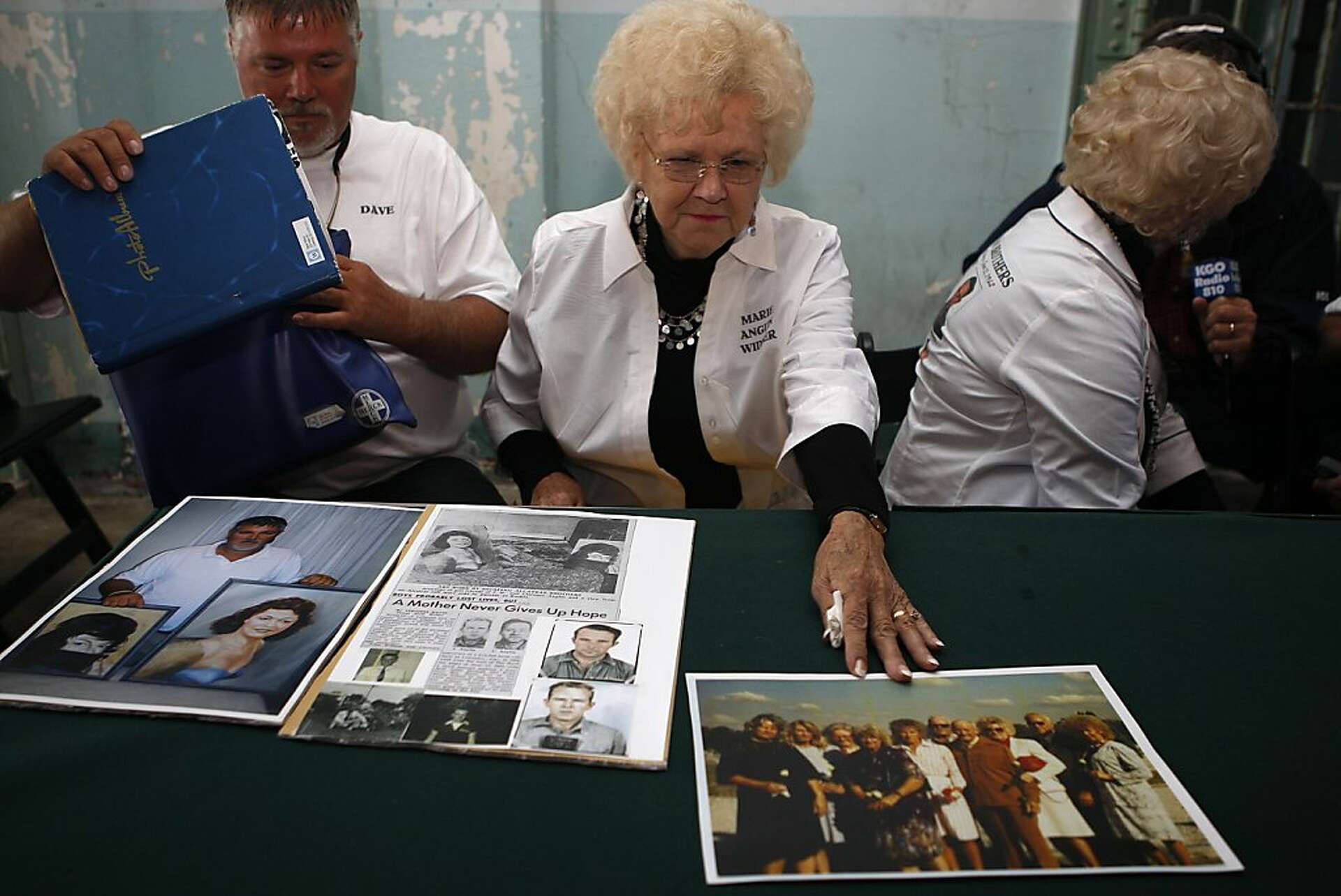 Does this photo prove John and Clarence Anglin survived their 1962 ...