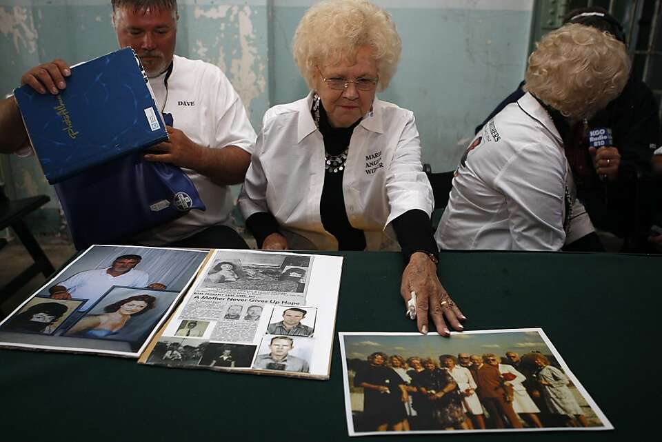 Does this photo prove John and Clarence Anglin survived their 1962 ...