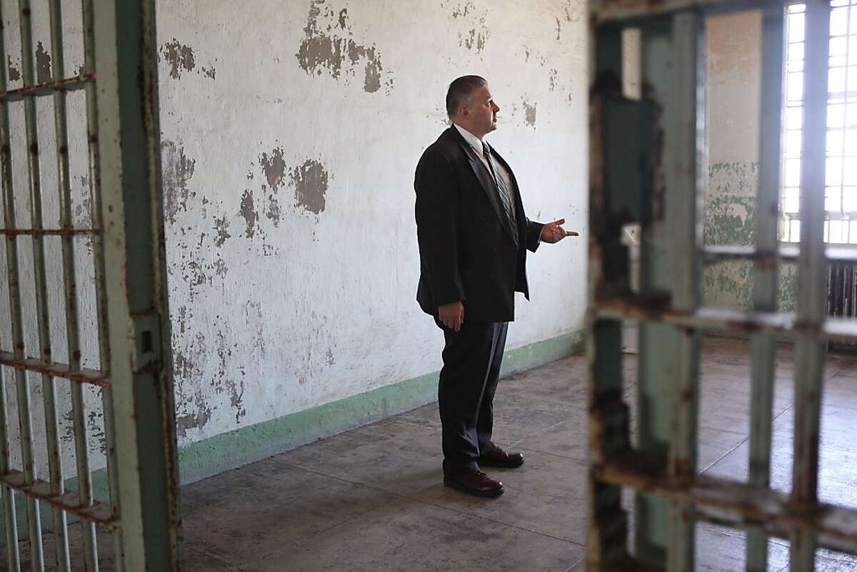 Alcatraz escapees' family convinced brothers alive