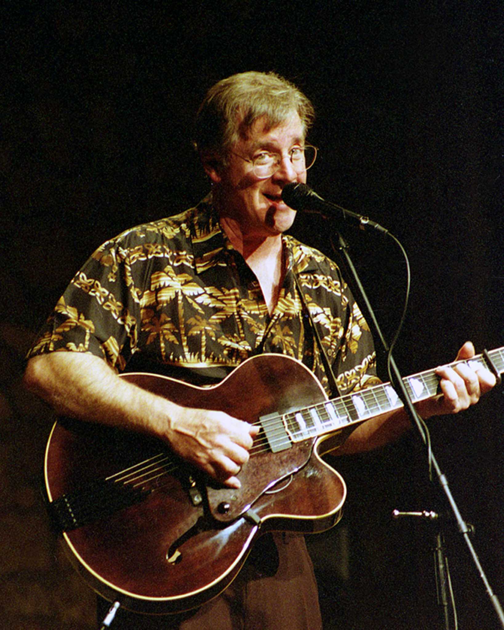 John Sebastion takes a solo spin at the Fairfield Theatre Co.