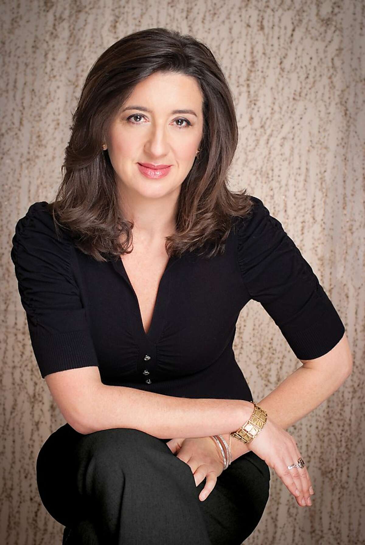 'Equal of the Sun,' by Anita Amirrezvani