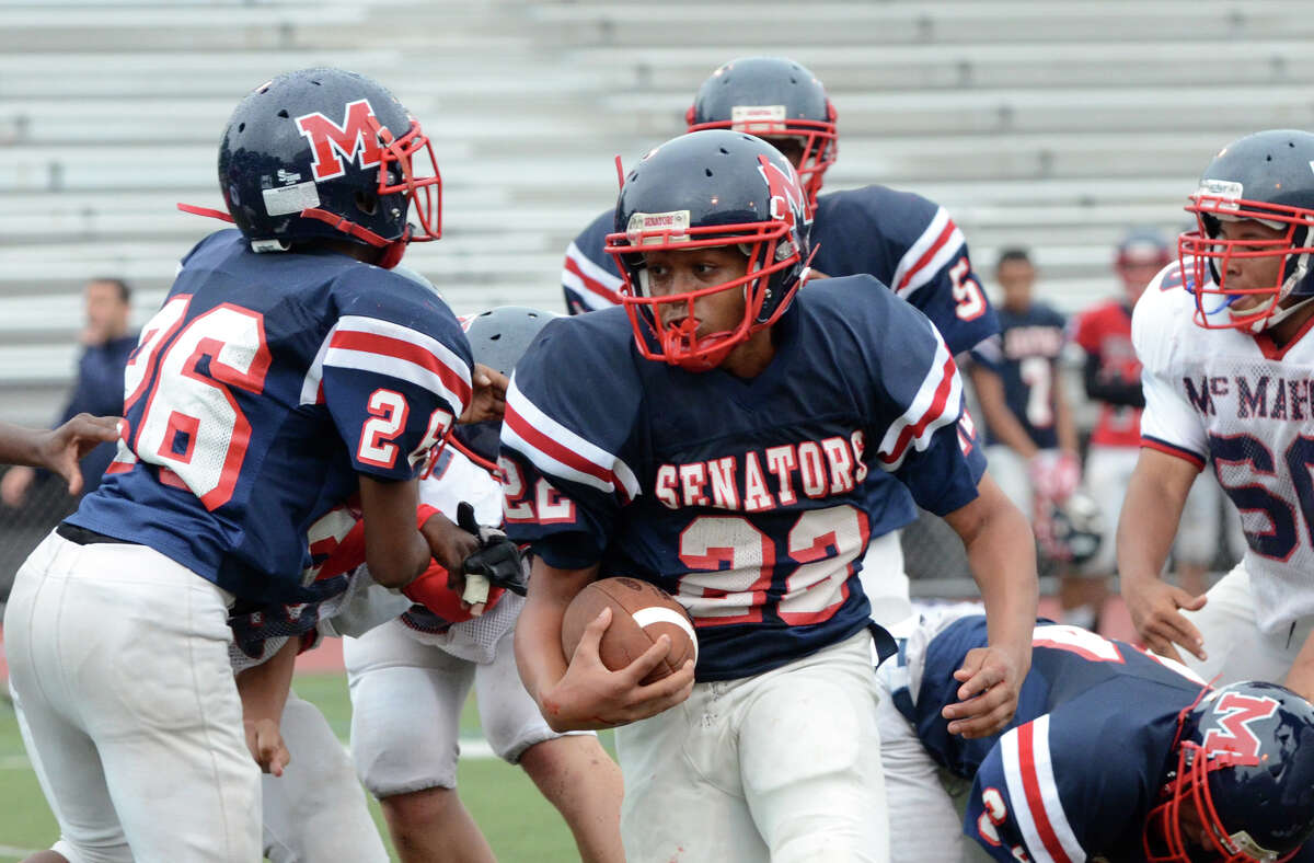 McMahon football leaning on its seniors in spring workouts
