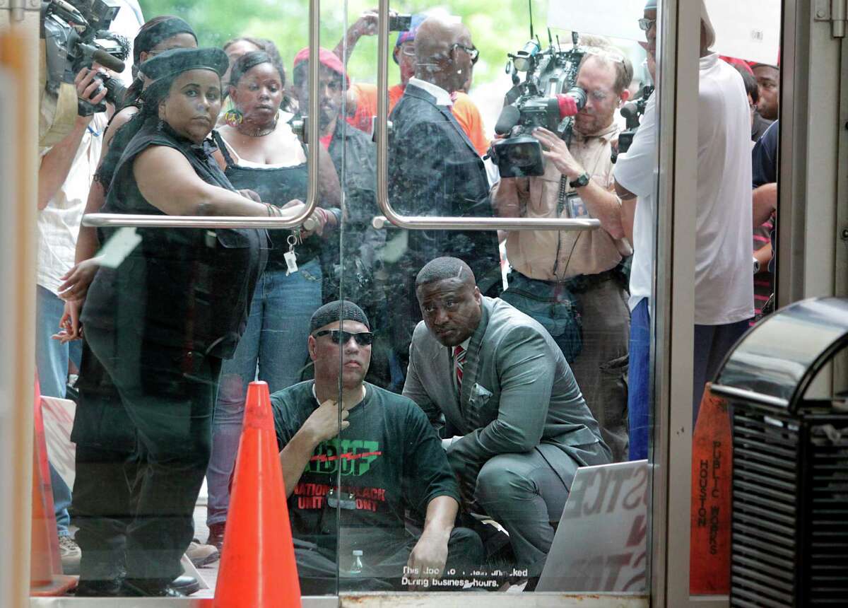 Teen in Houston beating video arrested on suspicion of burglary