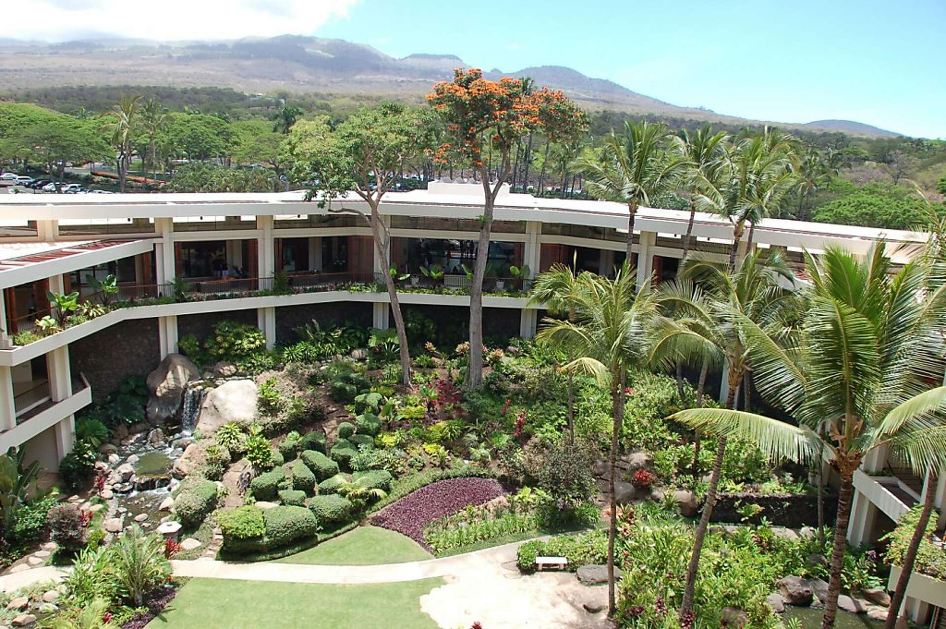 Maui 's Makena Beach & Golf Resort has it all