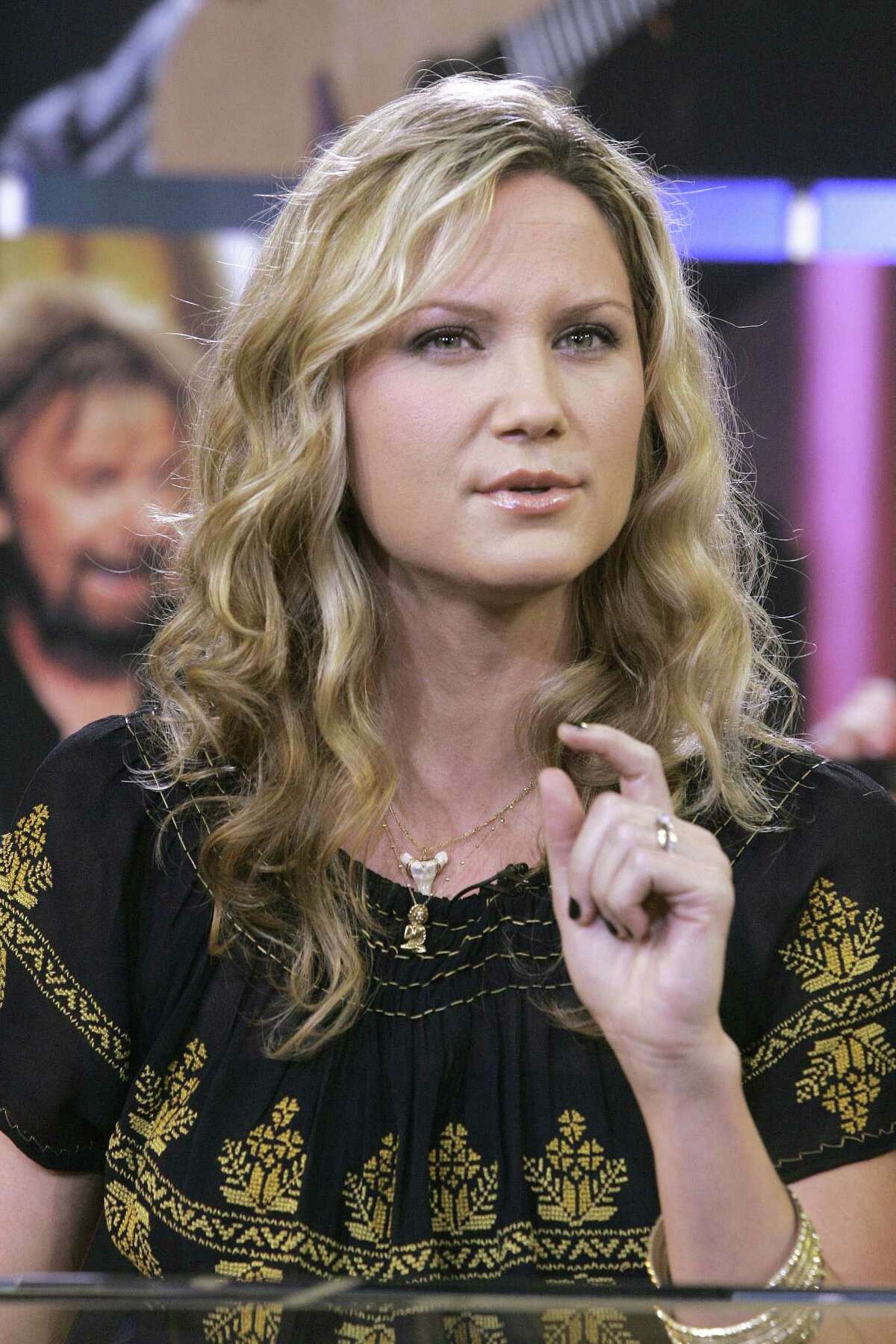 Sugarland's show powered by voice