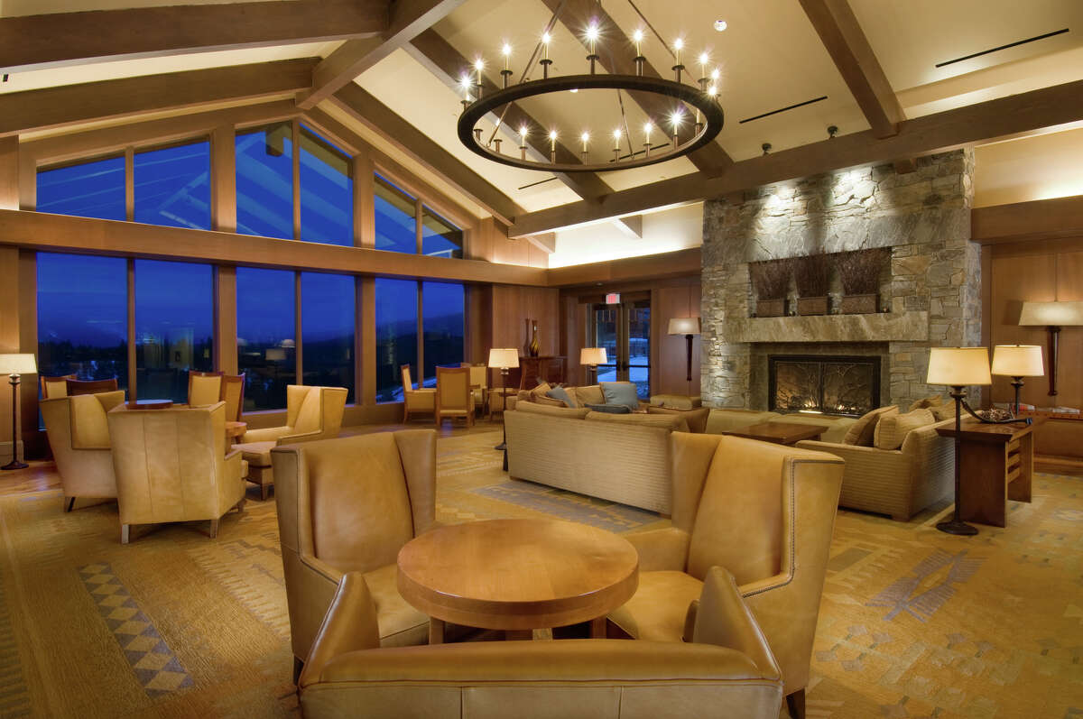 Suncadia Resort plans to auction off 35 condos