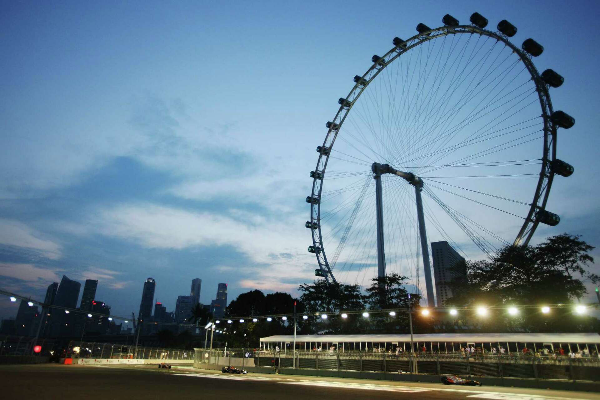 Cool Ferris wheels around the world