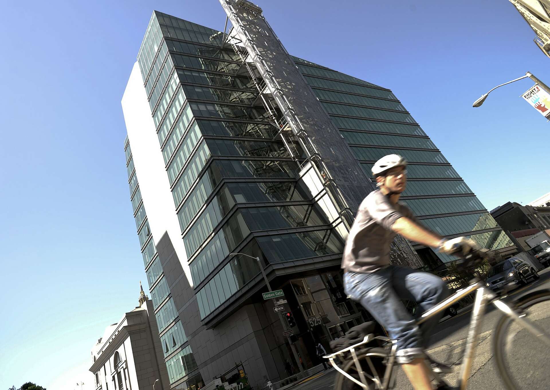 New PUC building - green, seems almost alive