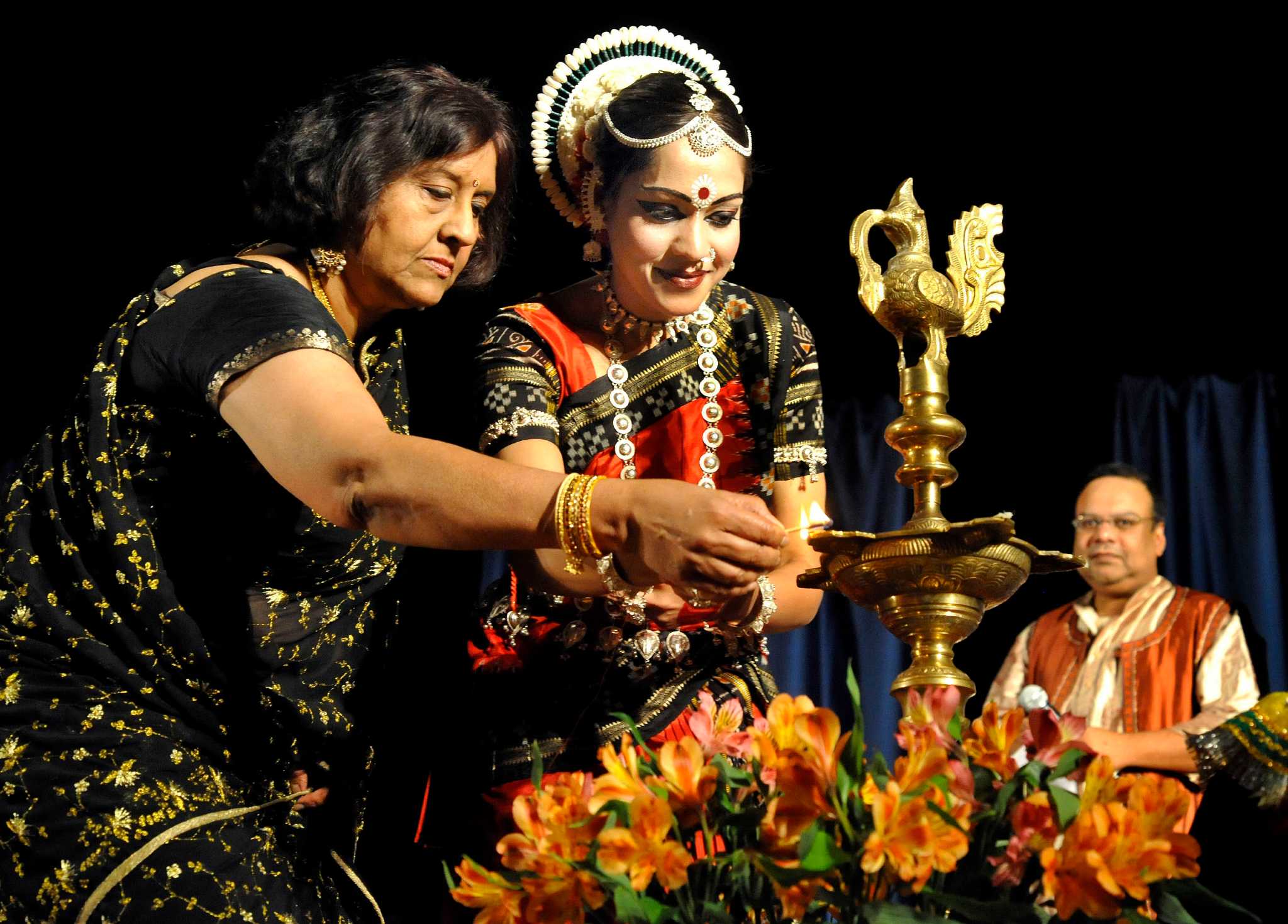 Indian dance performed in Danbury