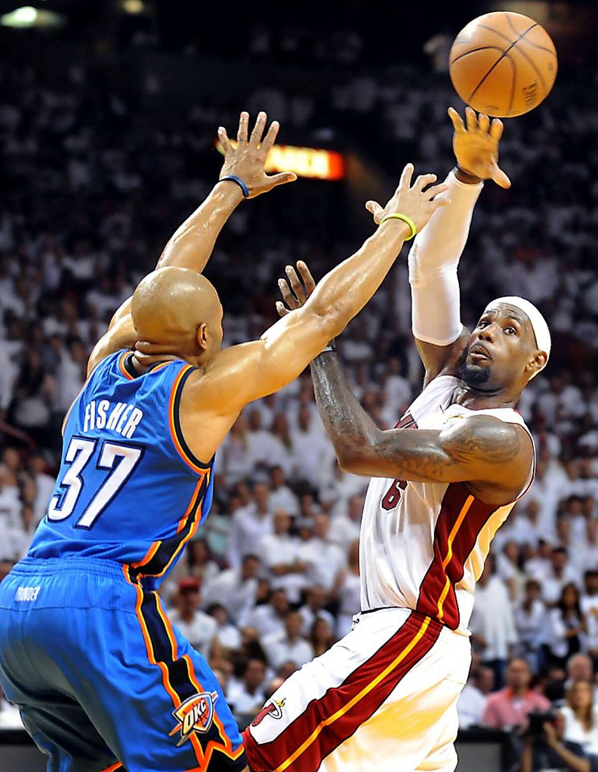 LeBron, Miami move win away from NBA title