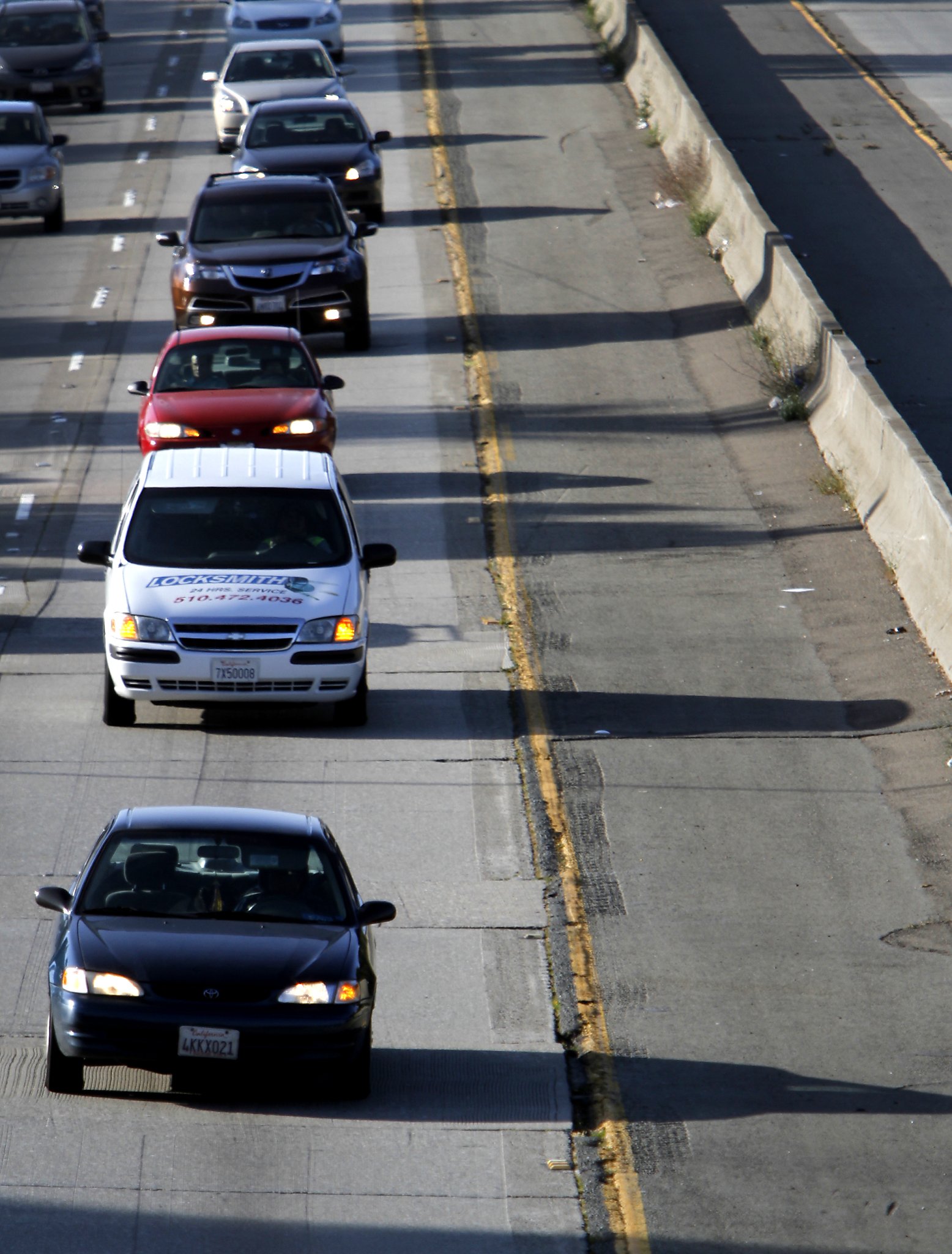 Equipment breakdown causes horrific East Bay traffic jam