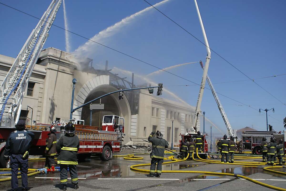 Blaze damages SF Pier 29, central to America's Cup