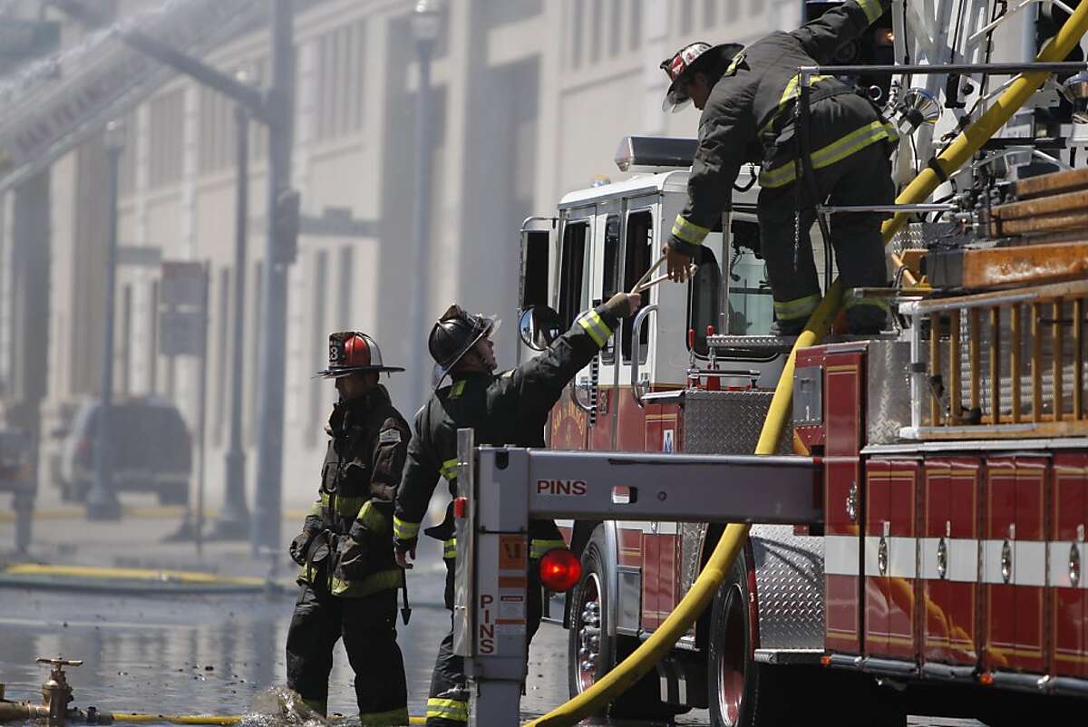 Blaze damages SF Pier 29, central to America's Cup