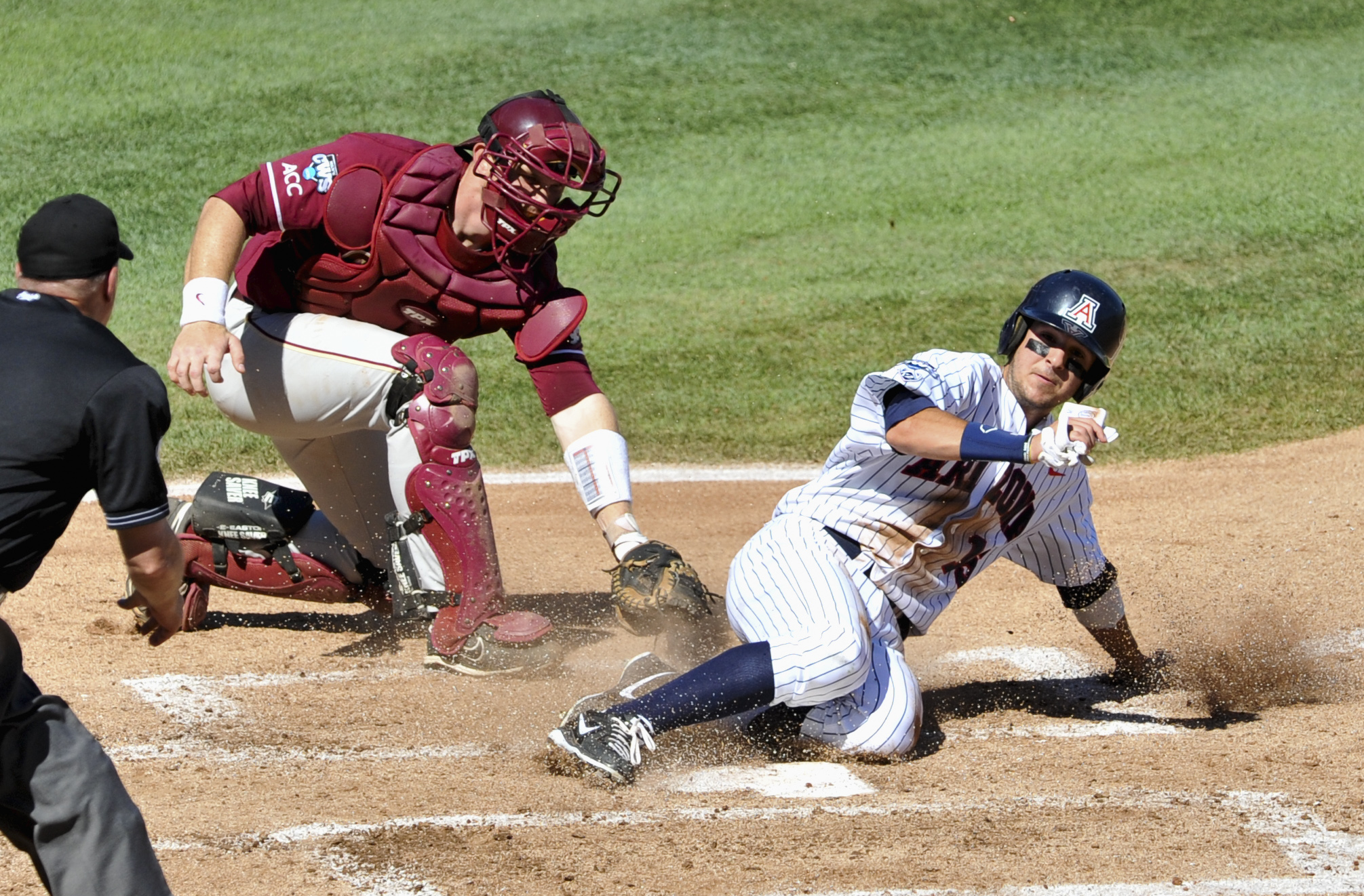 Arizona ousts Florida, reaches CWS finals