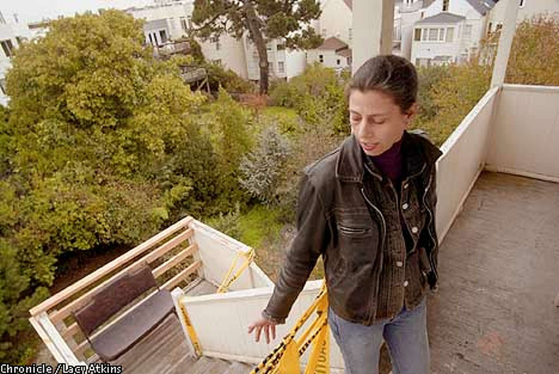 Dangerous decks claim new victim / Some criticize S.F. inspection system