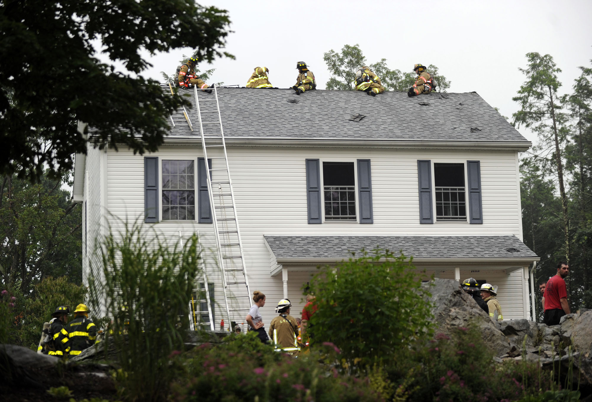 Lightning sets off N.M. house fire