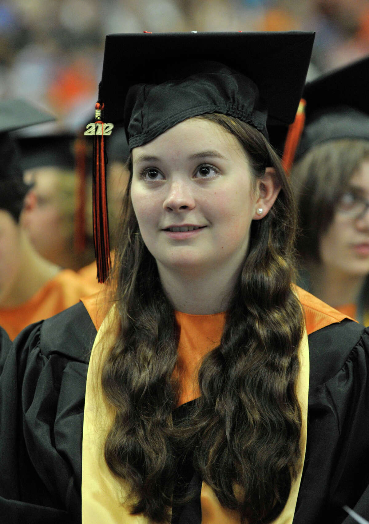 Ridgefield grads told to find own way