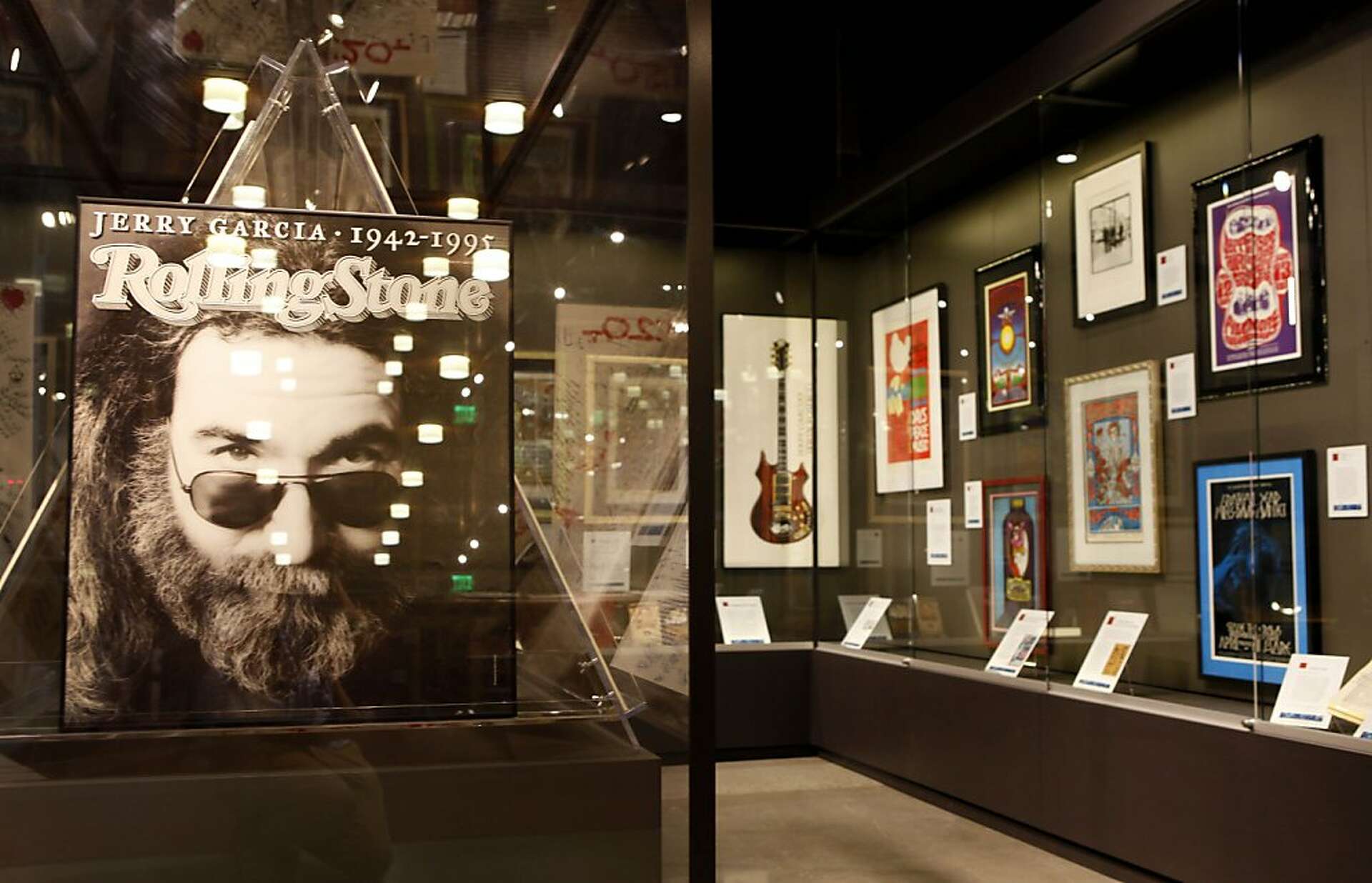 UC Santa Cruz's Grateful Dead Archive opens museum