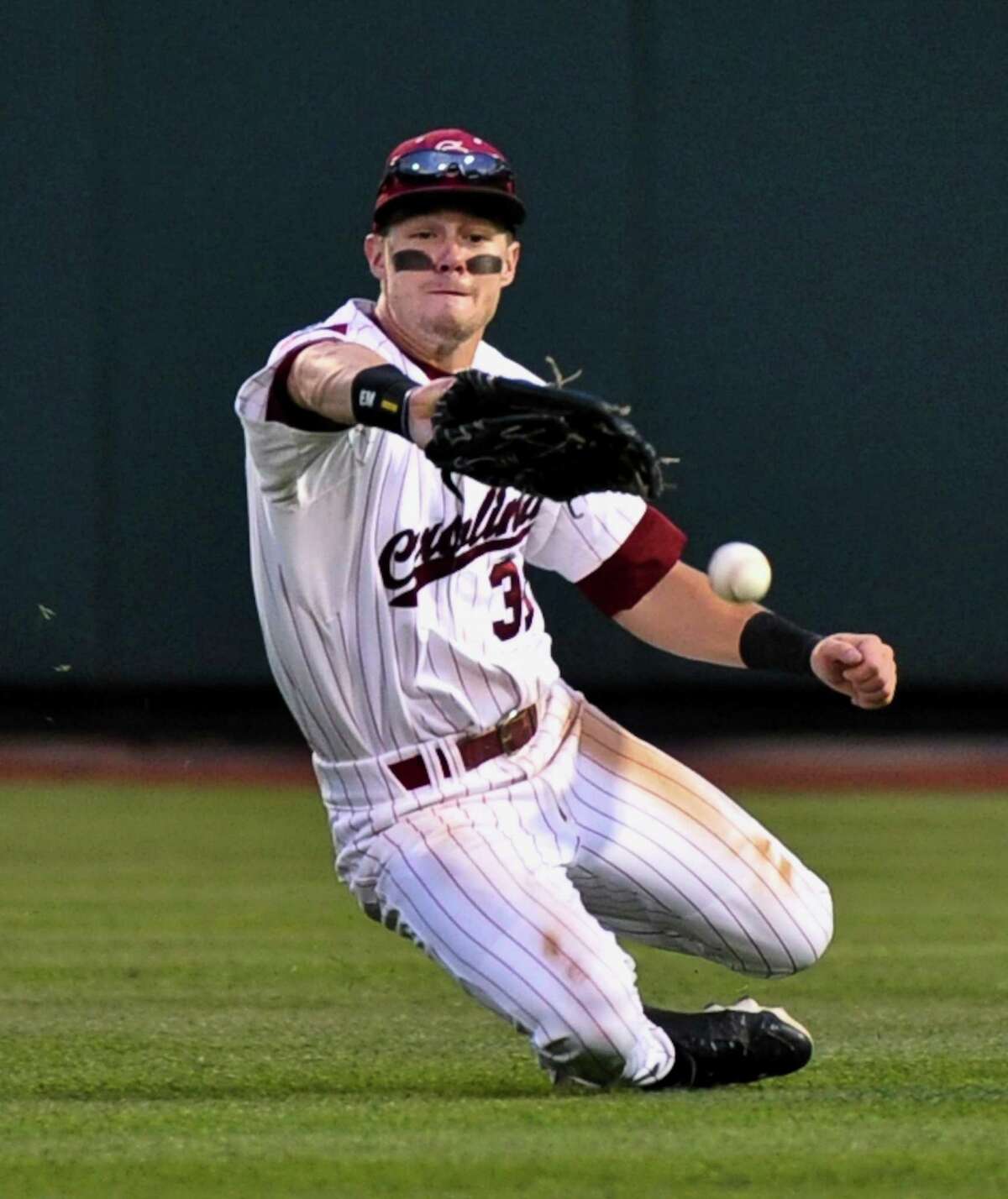 South Carolina eyes 3rd straight CWS title